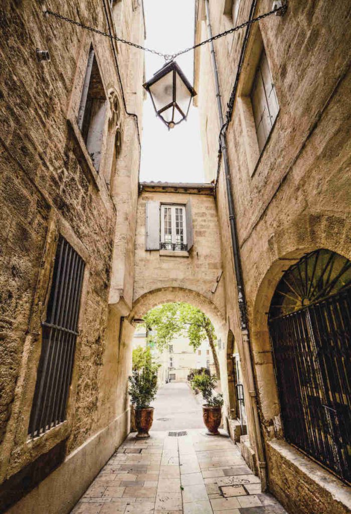 Quartier de l'Écusson à Montpellier : le centre historique et piéton ...