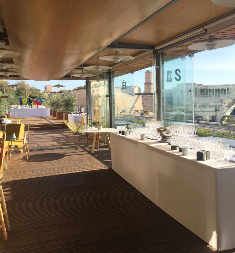 Rooftop à Marseille : prenez de la hauteur pour vos soirées d'été ...