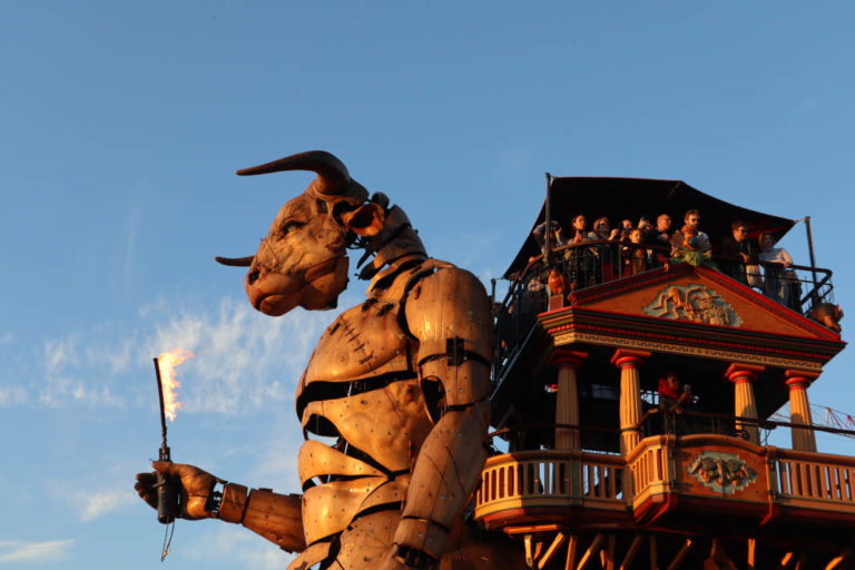 Noël d'Astérion féerique à La Halle de La Machine - Grizette